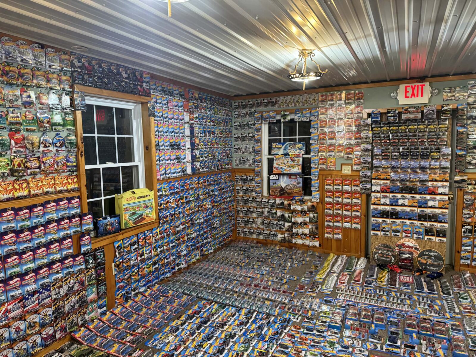 For Sale: A Huge 4,500 Piece Hot Wheels Car Collection
