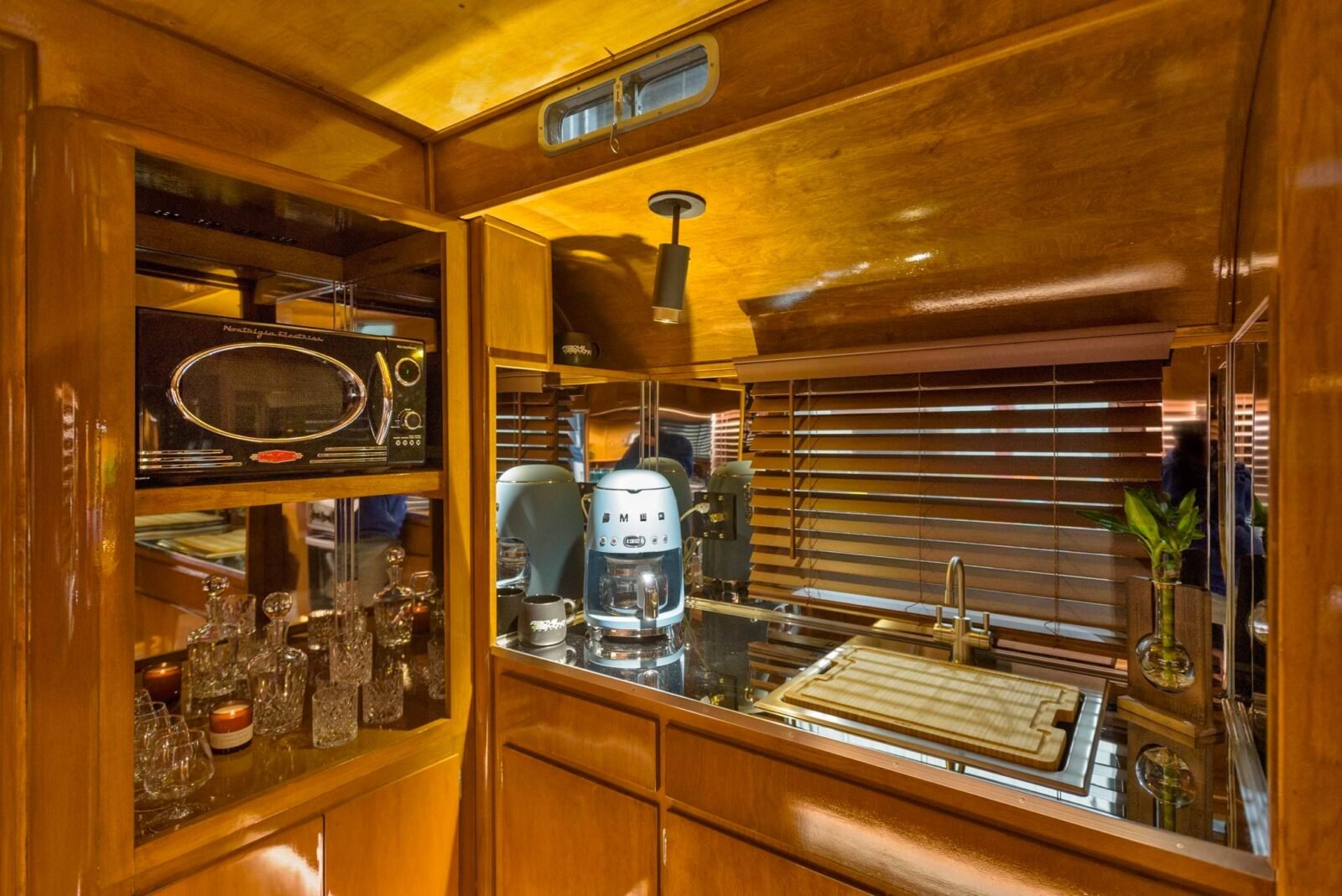 A Beautifully Restored 1947 Westcraft Sequoia 28′ Travel Trailer