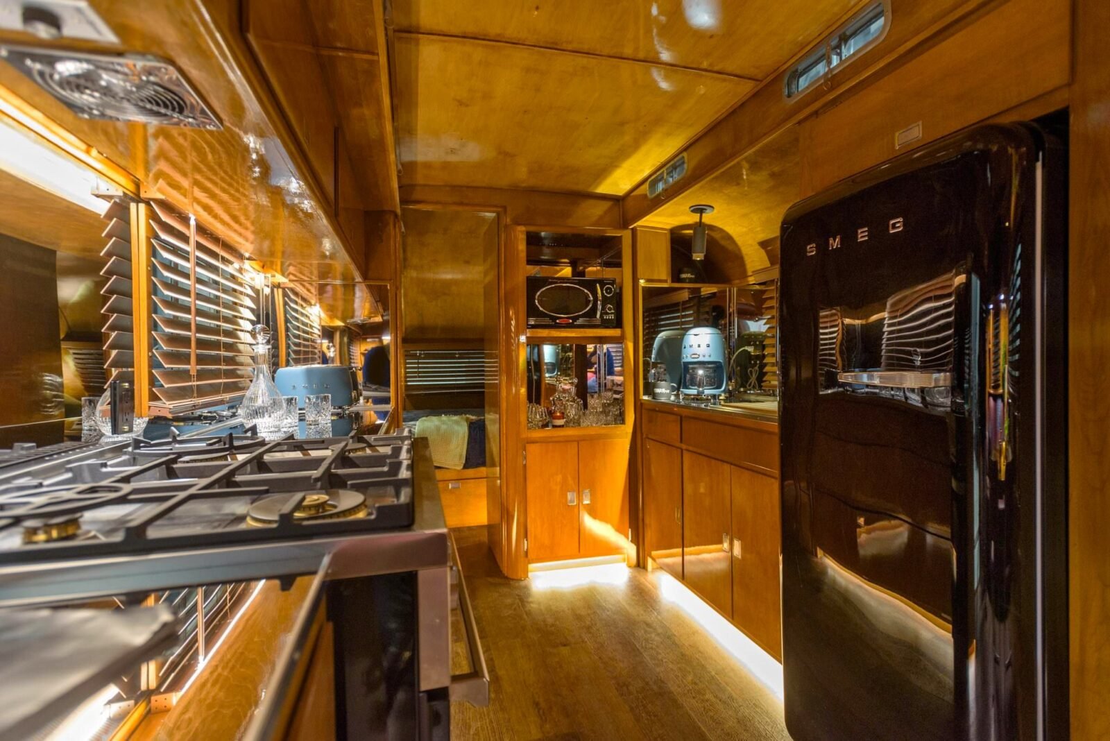 A Beautifully Restored 1947 Westcraft Sequoia 28′ Travel Trailer