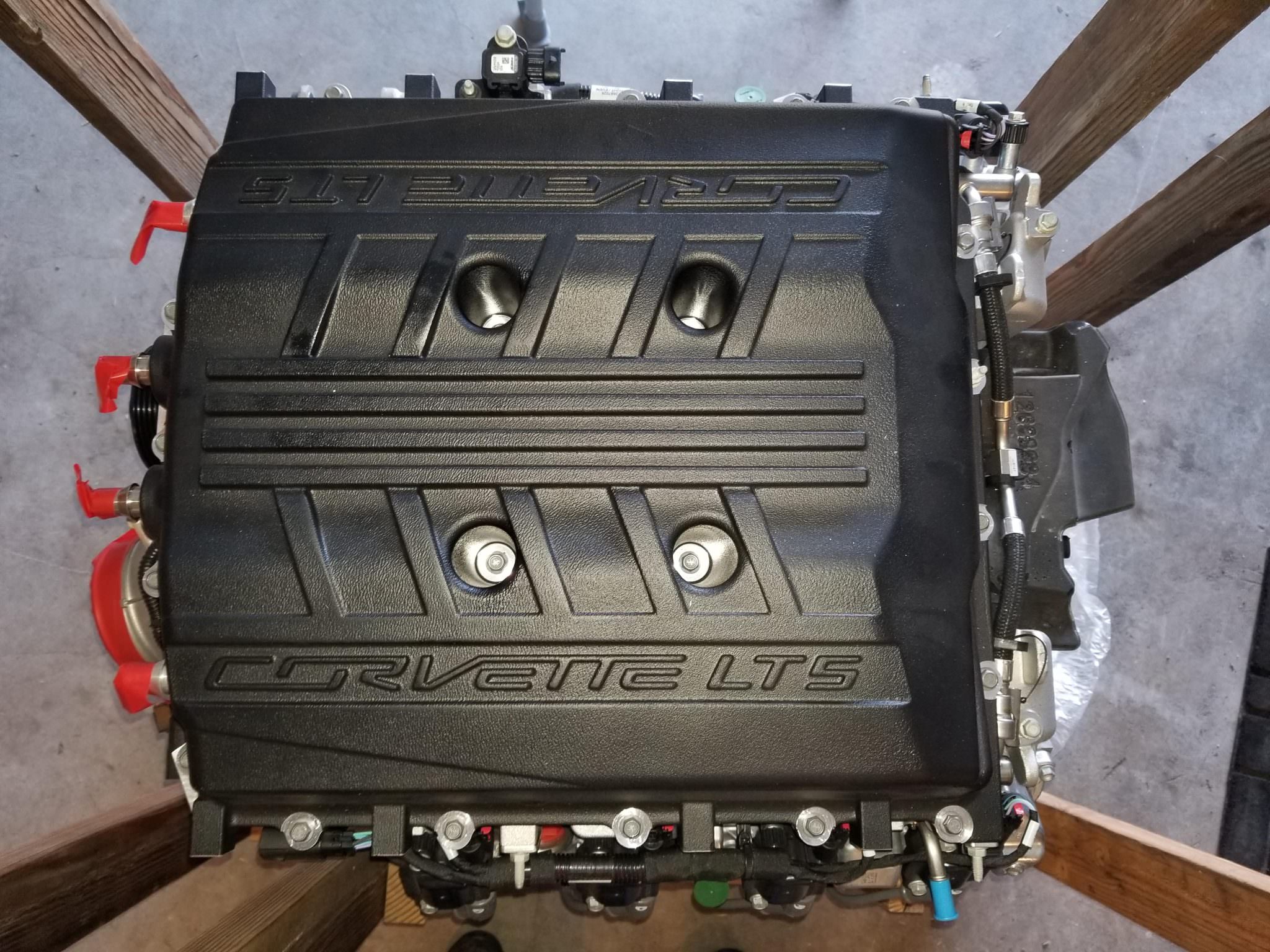 For Sale: A 755 BHP Supercharged Chevrolet LT5 Crate Engine