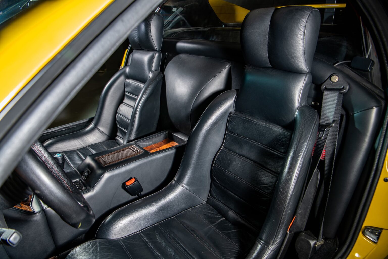 The Forgotten 1990s Supercar: The Rare De Tomaso Pantera 90 Si