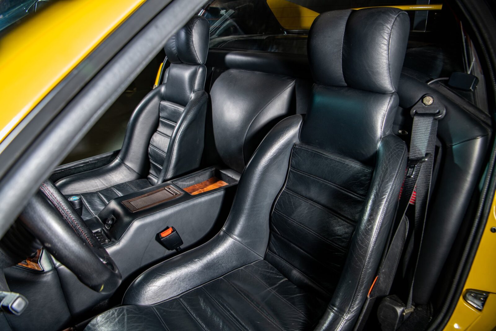 The Forgotten 1990s Supercar: The Rare De Tomaso Pantera 90 Si