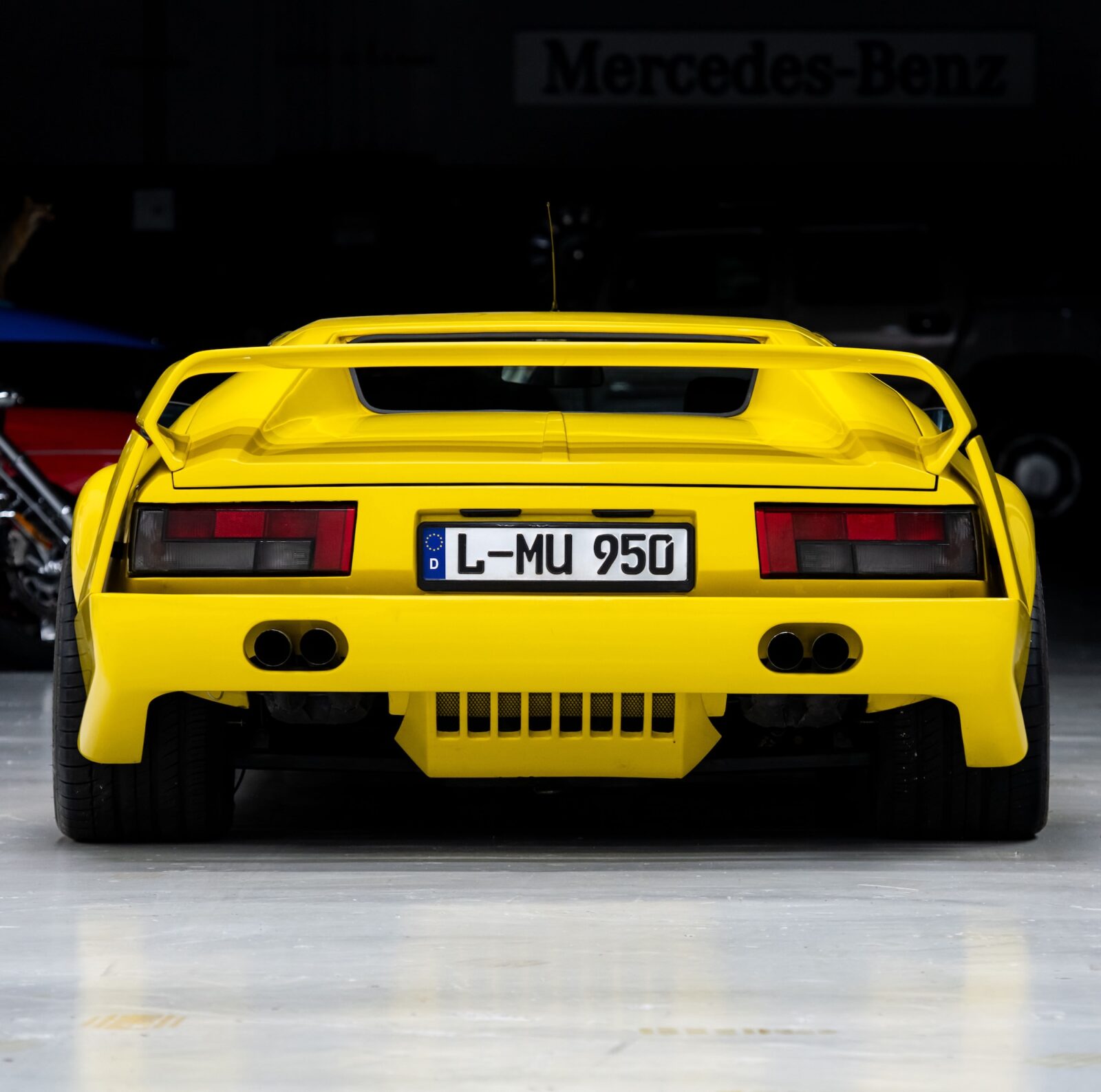 The Forgotten 1990s Supercar: The Rare De Tomaso Pantera 90 Si