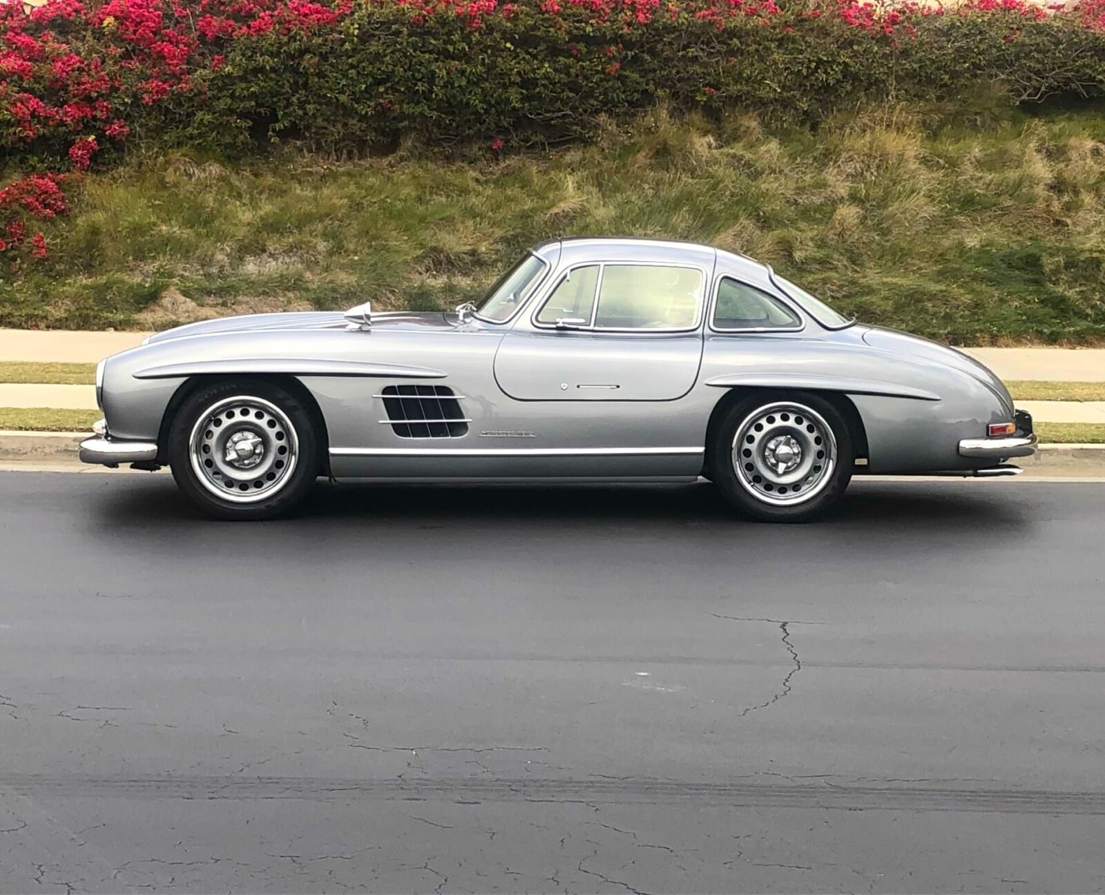 300SL Gullwing Conversion! A Rebodied 2001 Mercedes SLK320
