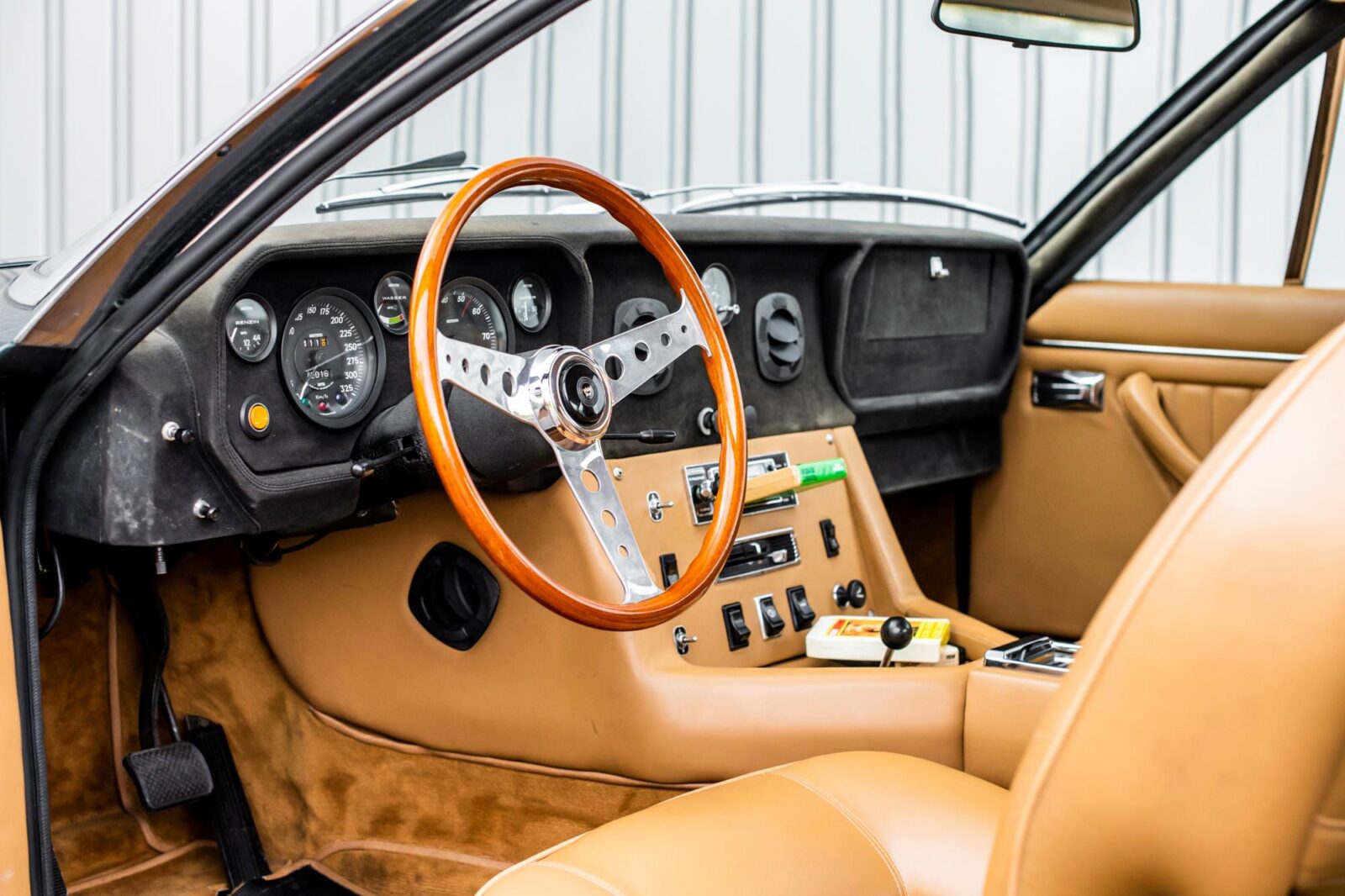 A Rare Muscle Car From Switzerland: The Monteverdi High Speed 375L