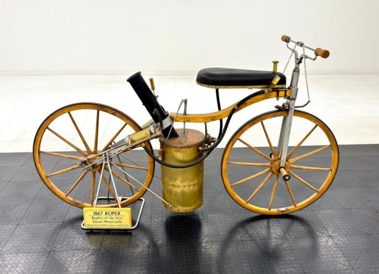 Never Pay For Gas Again: An 1860s-Style Steam Powered Motorcycle