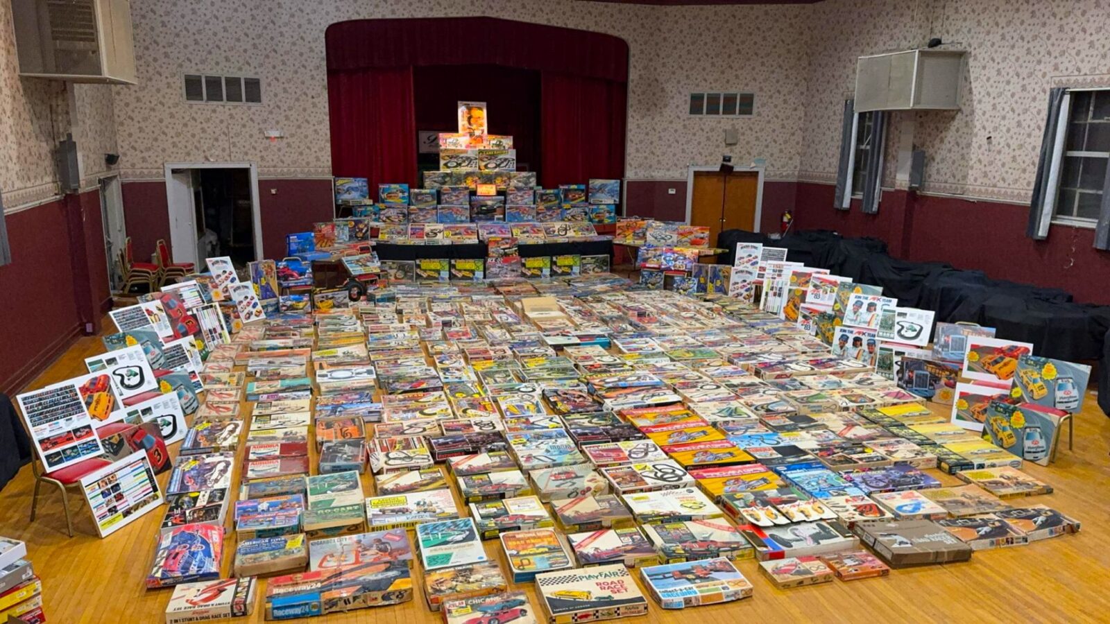 For Sale: A Incredible Collection Of 400+ Slot Car Sets