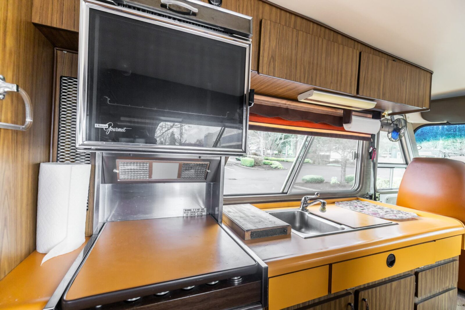 Retro Home-On-Wheels: A 1974 FMC 2900R Motorhome