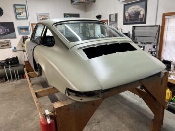 40+ Years In Storage: A Porsche 911 Project Car (With Engine ...