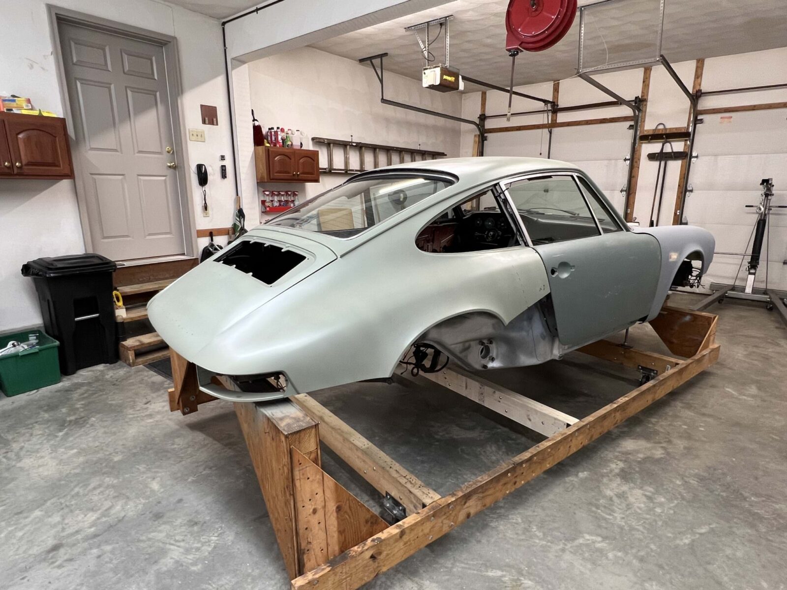 40+ Years In Storage: A Porsche 911 Project Car (With Engine ...