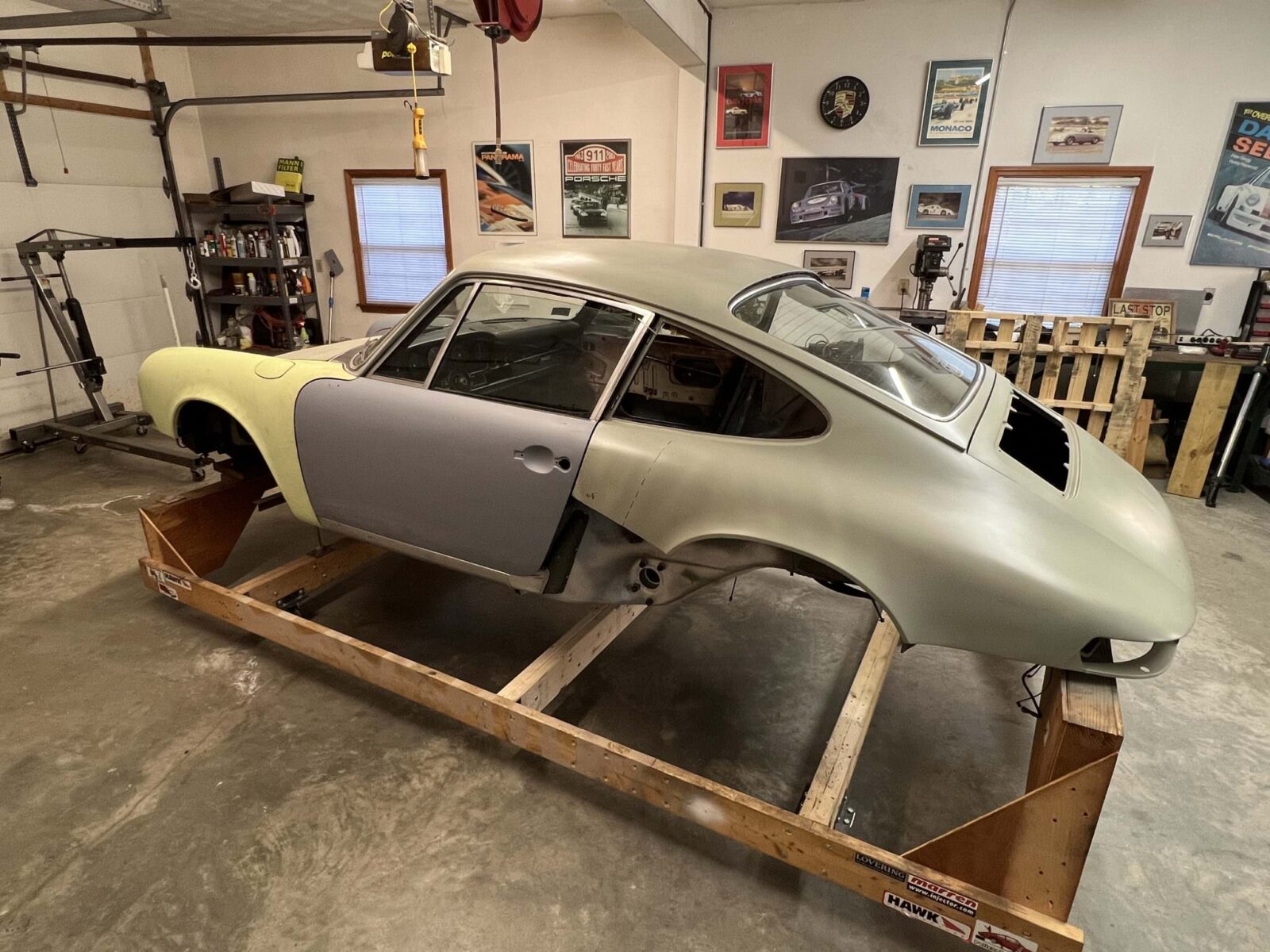 40+ Years In Storage: A Porsche 911 Project Car (With Engine ...