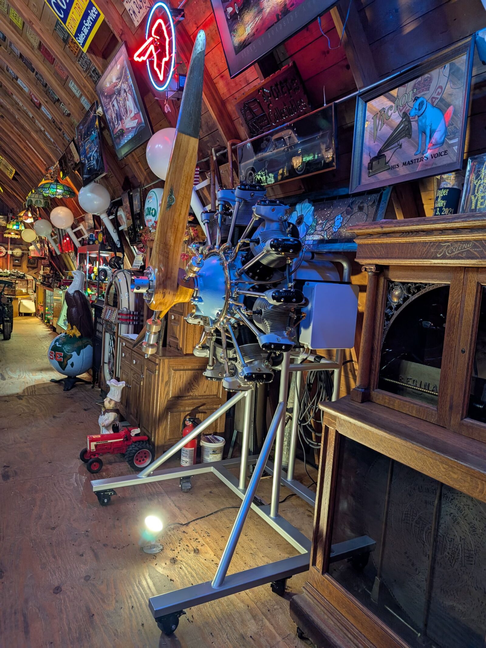 A WWII Radial Engine Clock (The Propellers Are The Clock Hands)