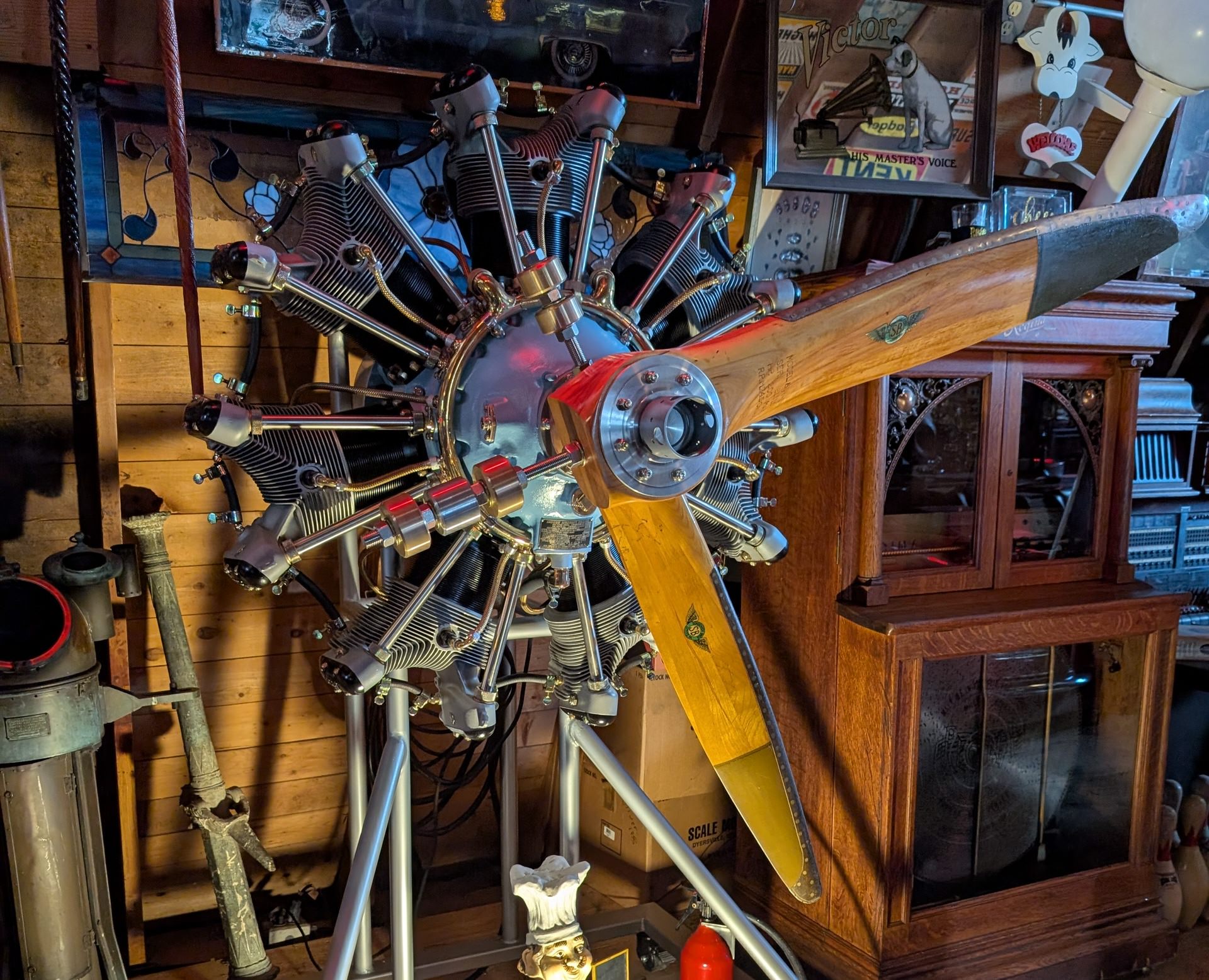 A WWII Radial Engine Clock (The Propellers Are The Clock Hands)