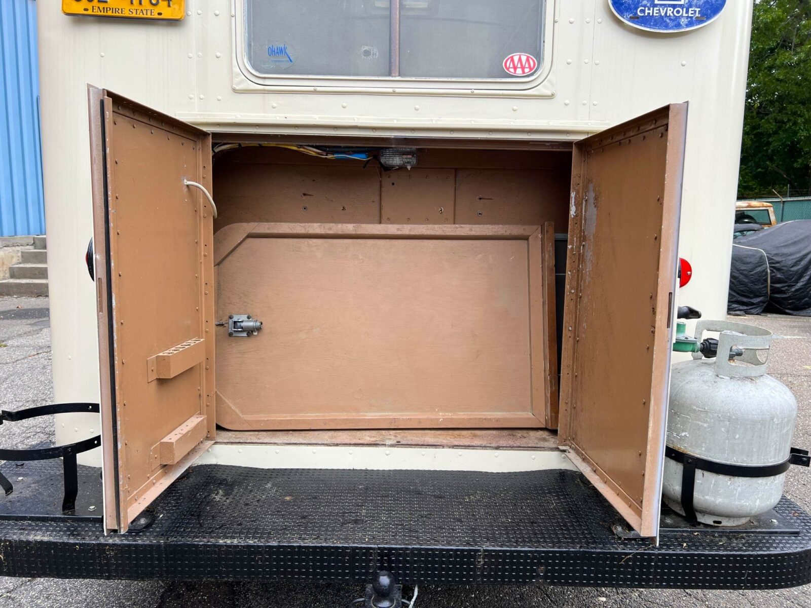 "Secret Camper" Conversion: A 1949 Chevrolet Kurbmaster