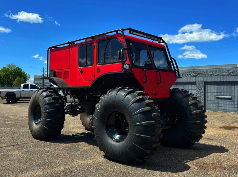 Made In The USA: The TUT Titan Amphibious 4x4 (With 500 BHP)