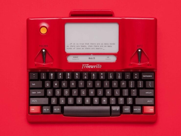 The Freewrite: A Distraction Free Smart Typewriter