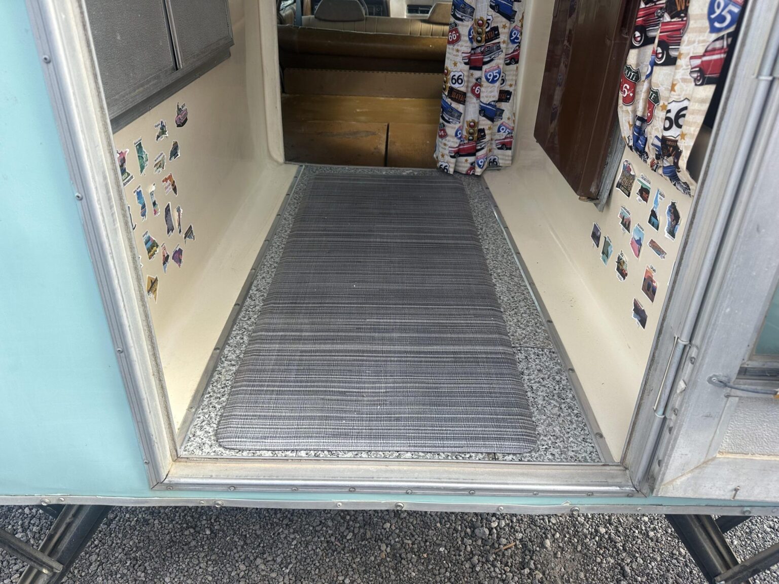 Retro Home-On-Wheels: A Ford Country Sedan + ToteMotel Roof Camper