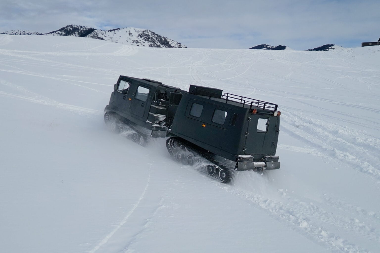 For Sale: An Incredible (And Amphibious) Hägglunds M973A1 SUSV