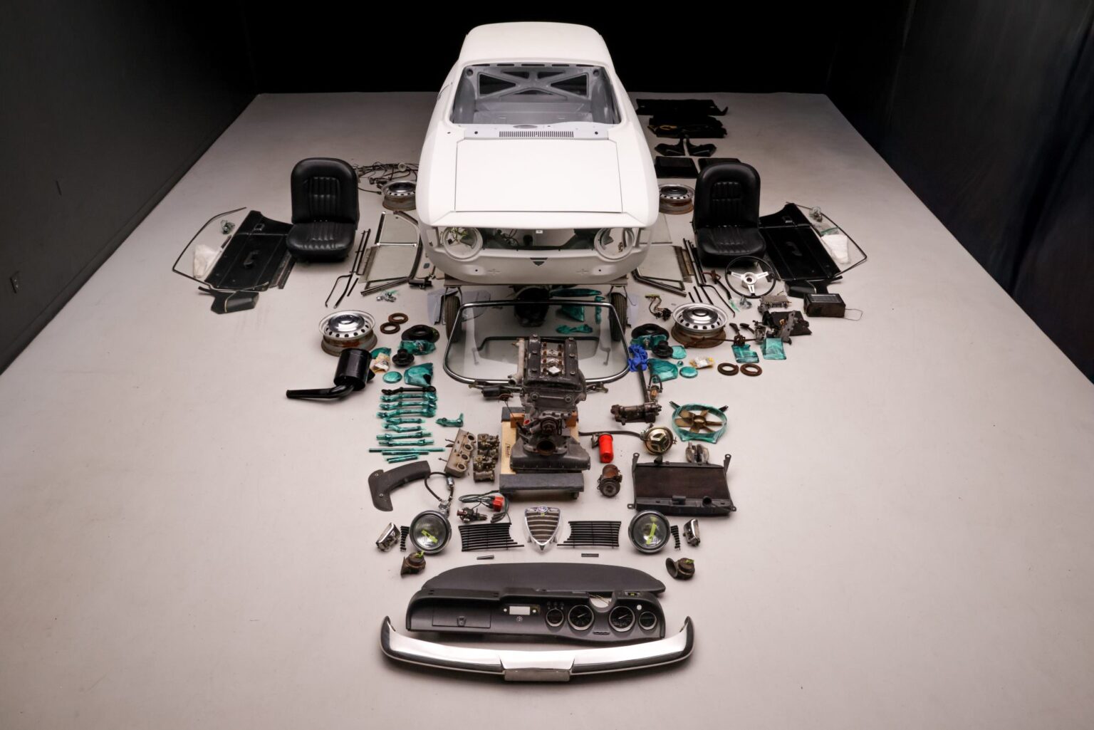 Build It Yourself! A 1965 Alfa Romeo Giulia Sprint GT Needing Assembly