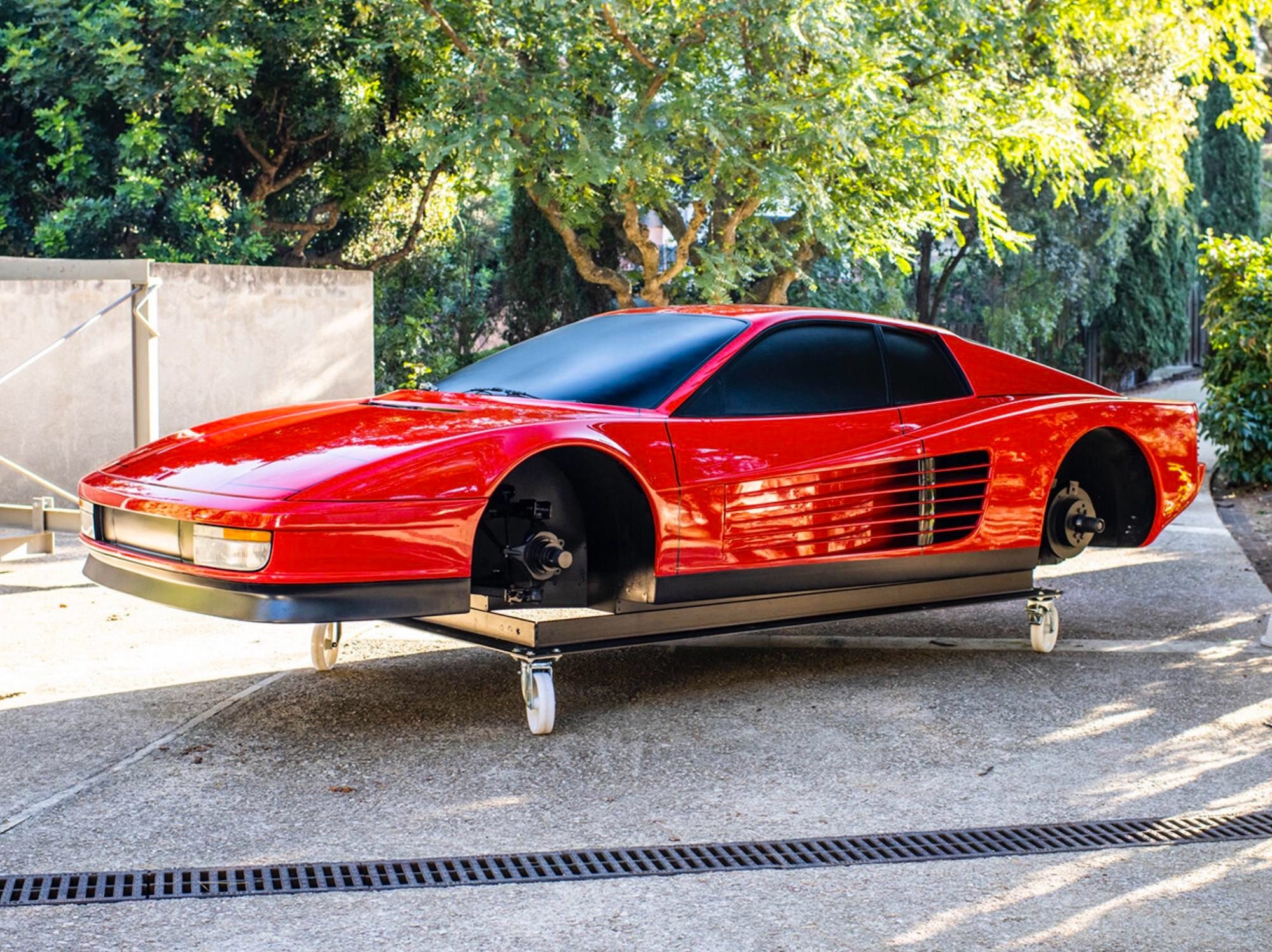The Original 1:1 Scale Pininfarina Ferrari Testarossa Design Study Is ...