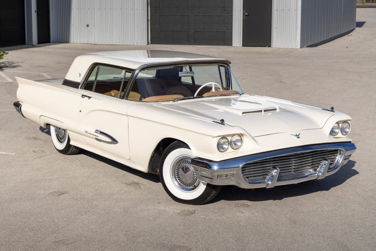 Jet Age Sleeper: A 427 SOHC Cammer V8-Swapped 1959 Ford Thunderbird