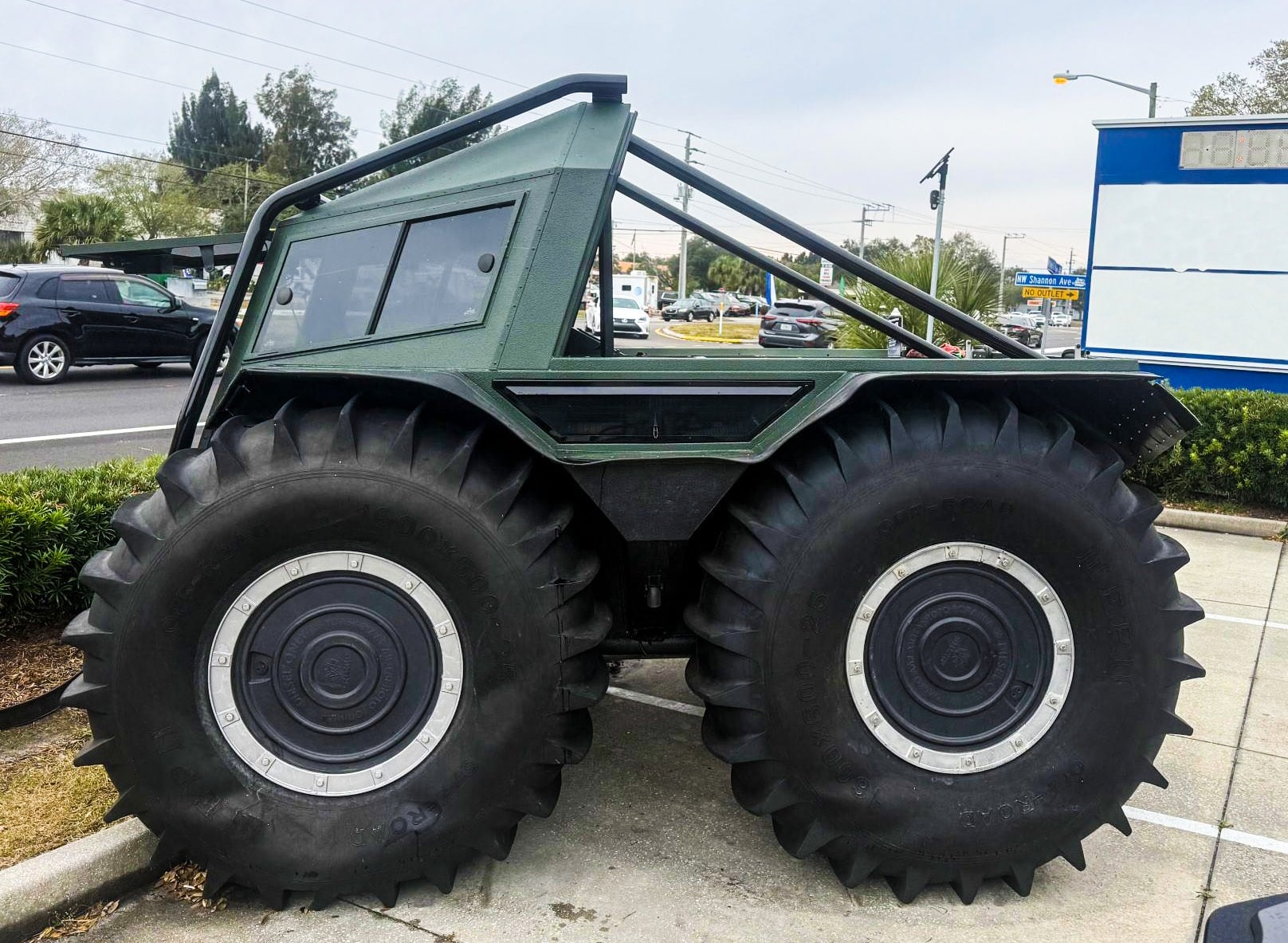 Amphibious + Four-Wheel Drive: The Incredible Sherp Pro Pickup Truck