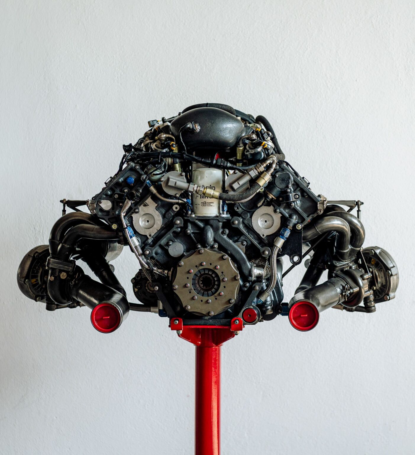For Sale: A 950 BHP 1987 Ferrari Tipo 33 Formula 1 Engine